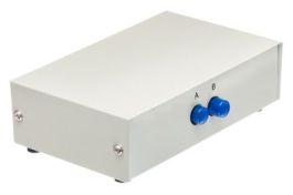 2-Way USB Manual Switch Box | ShowMeCables.com