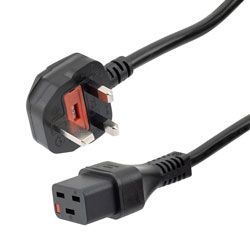 ShowMeCables IEC LOCK C19 to UK plug, 13A, 250V, 3M | ShowMeCables.com