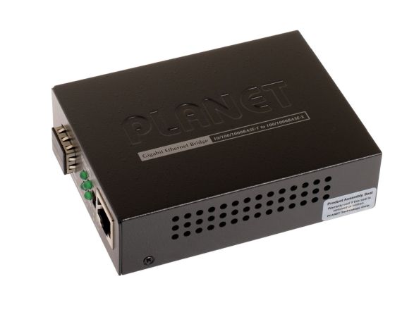 Planet Media Converter GT-805A| Copper to Fiber Conversion | ShowMeCables.com